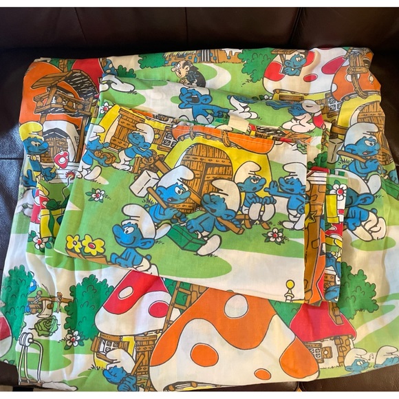 Smurf | Bedding | Smurf 8s Fitted And Top Sheet | Poshmark